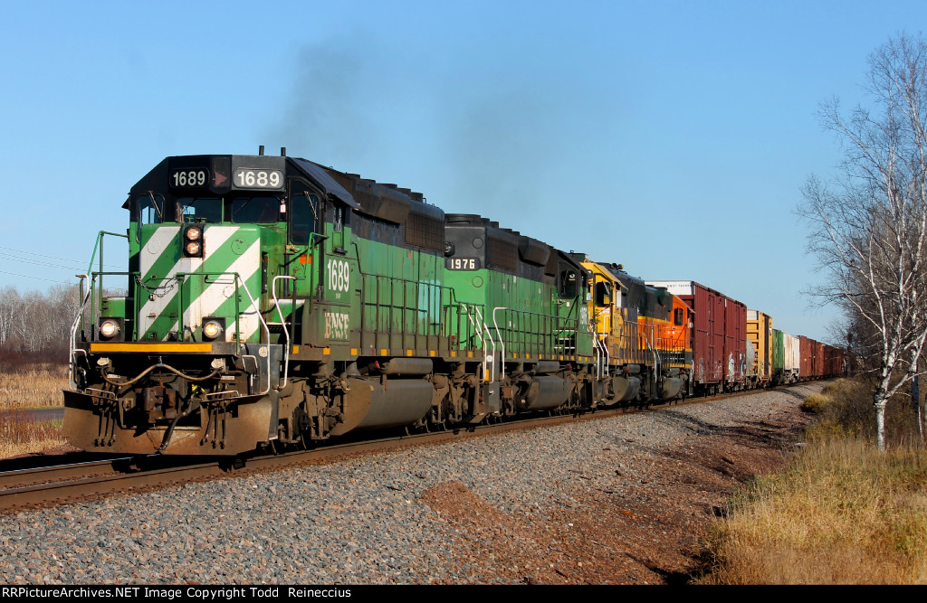 BNSF 1689